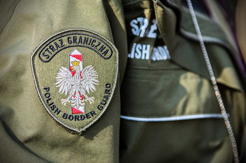 Zatrzymali dziesięciu cudzoziemców - Aktualności Nadwiślański Oddział ...